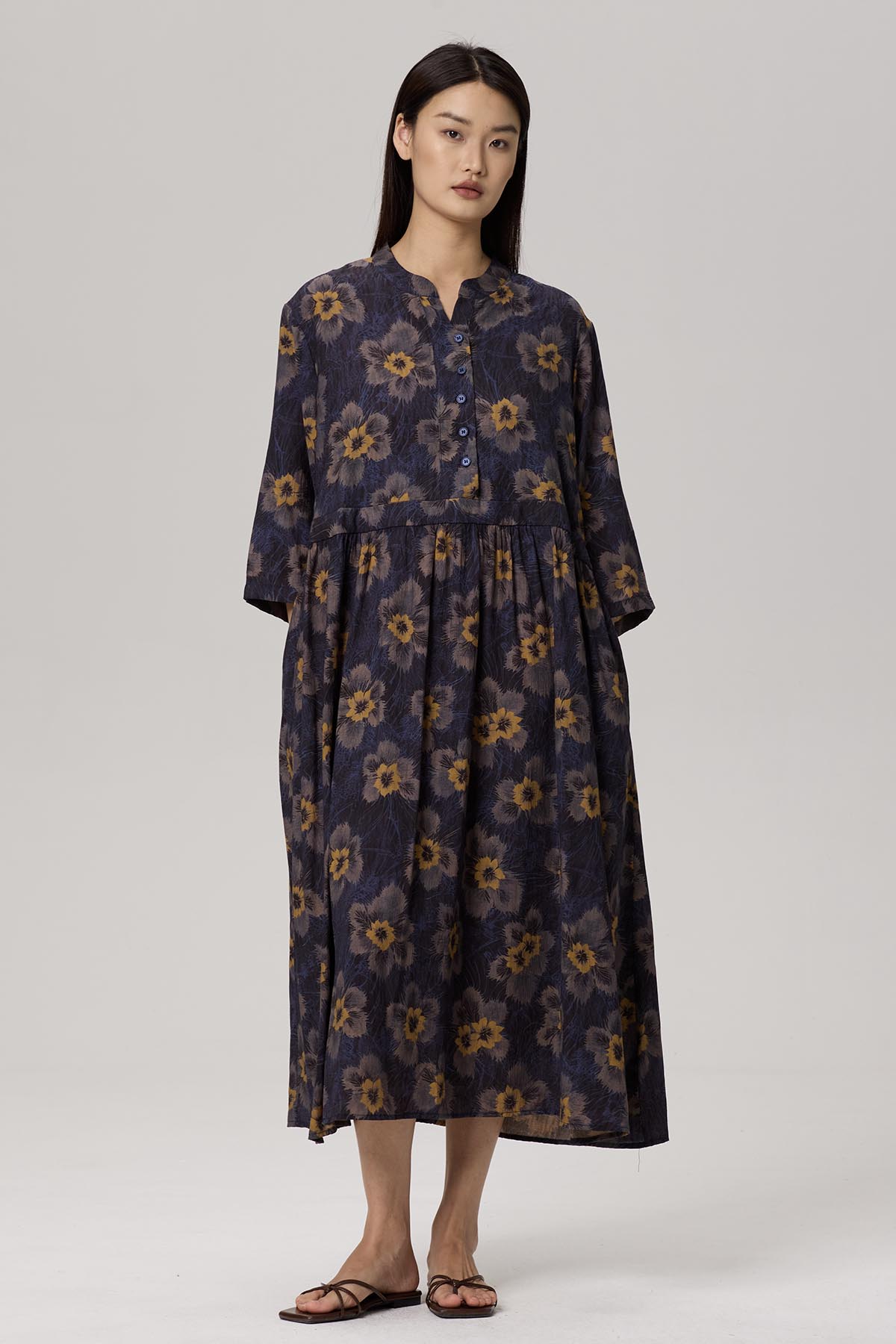 Monique Elegant Print Dress – ROSELABEL